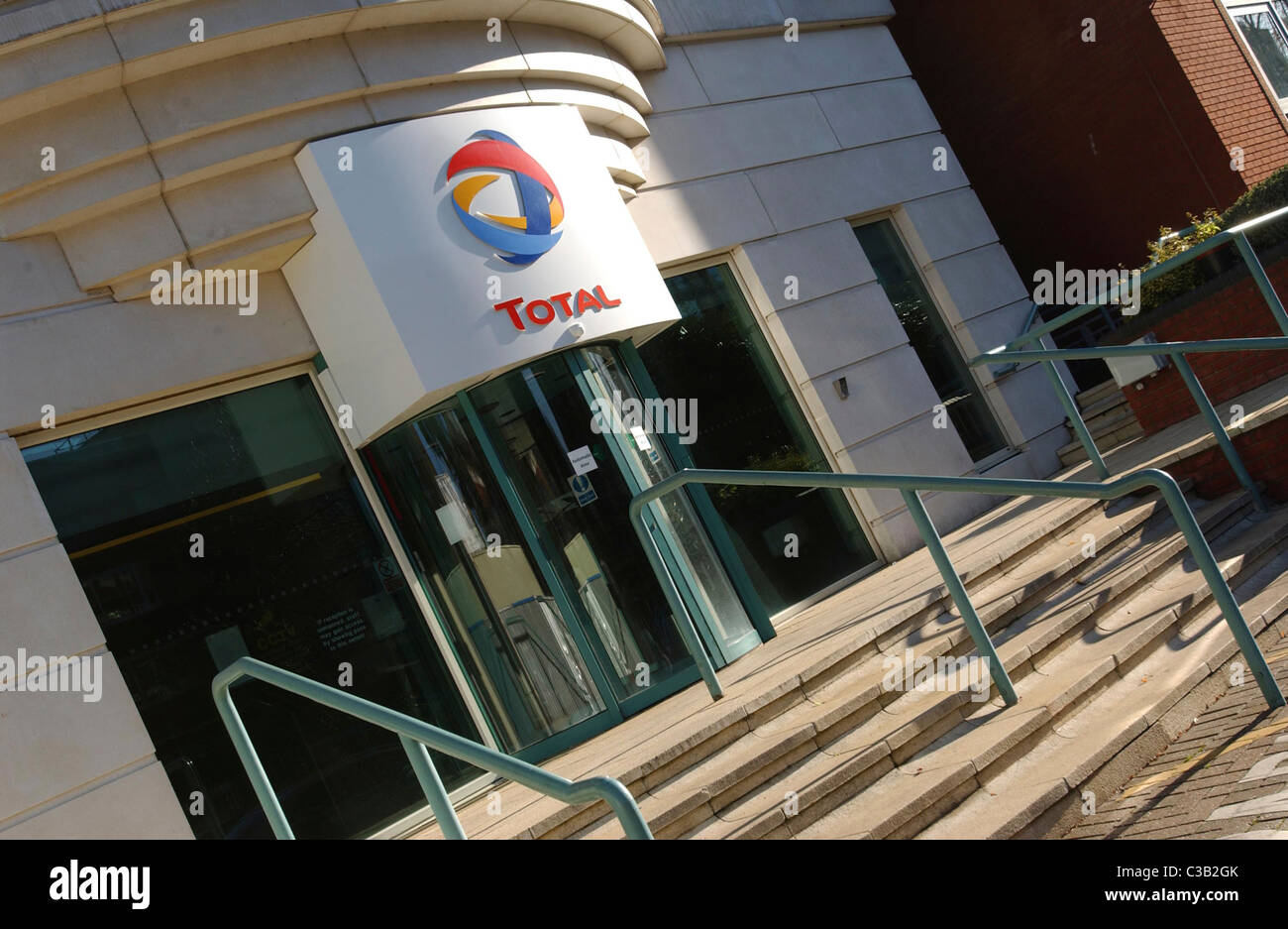 Total garage uk hi-res stock photography and images - Alamy