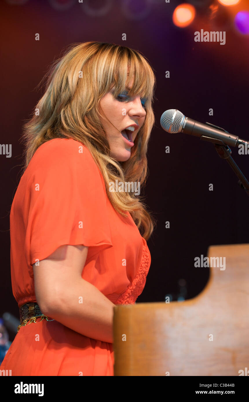 Grace Potter from Grace Potter and the Nocturnals 2009 Bonnaroo Music ...