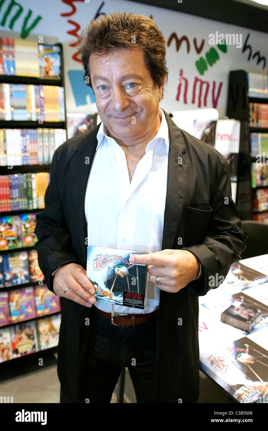 Jeff Wayne signs copies of 'Jeff Wayne's Musical Version Of The War Of ...