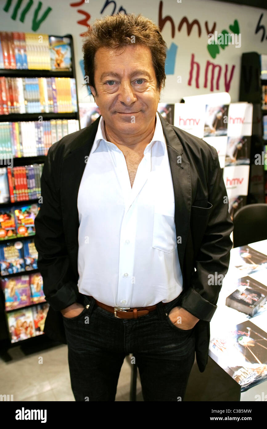 Jeff Wayne signs copies of 'Jeff Wayne's Musical Version Of The War Of ...