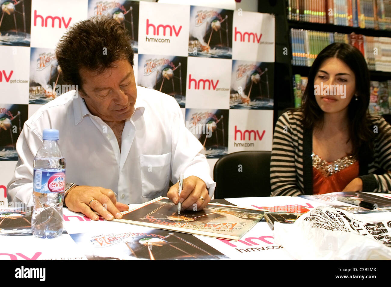 Jeff Wayne signs copies of 'Jeff Wayne's Musical Version Of The War Of ...