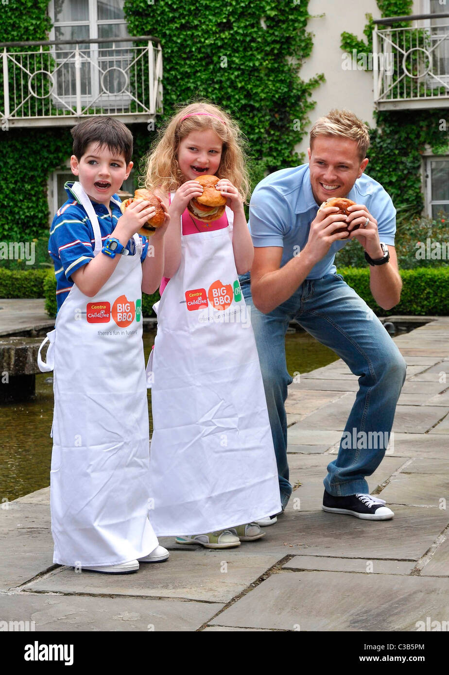 Nicky Byrne with Sean Bowe and Louise Fitzgerald Nicky Byrne launches ...