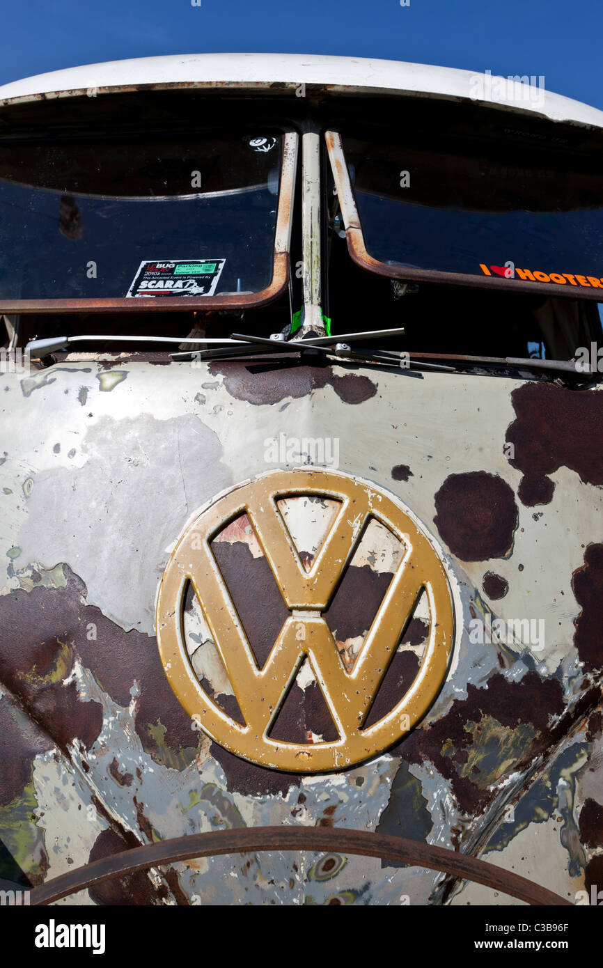 Rusty vw van hi-res stock photography and images - Alamy