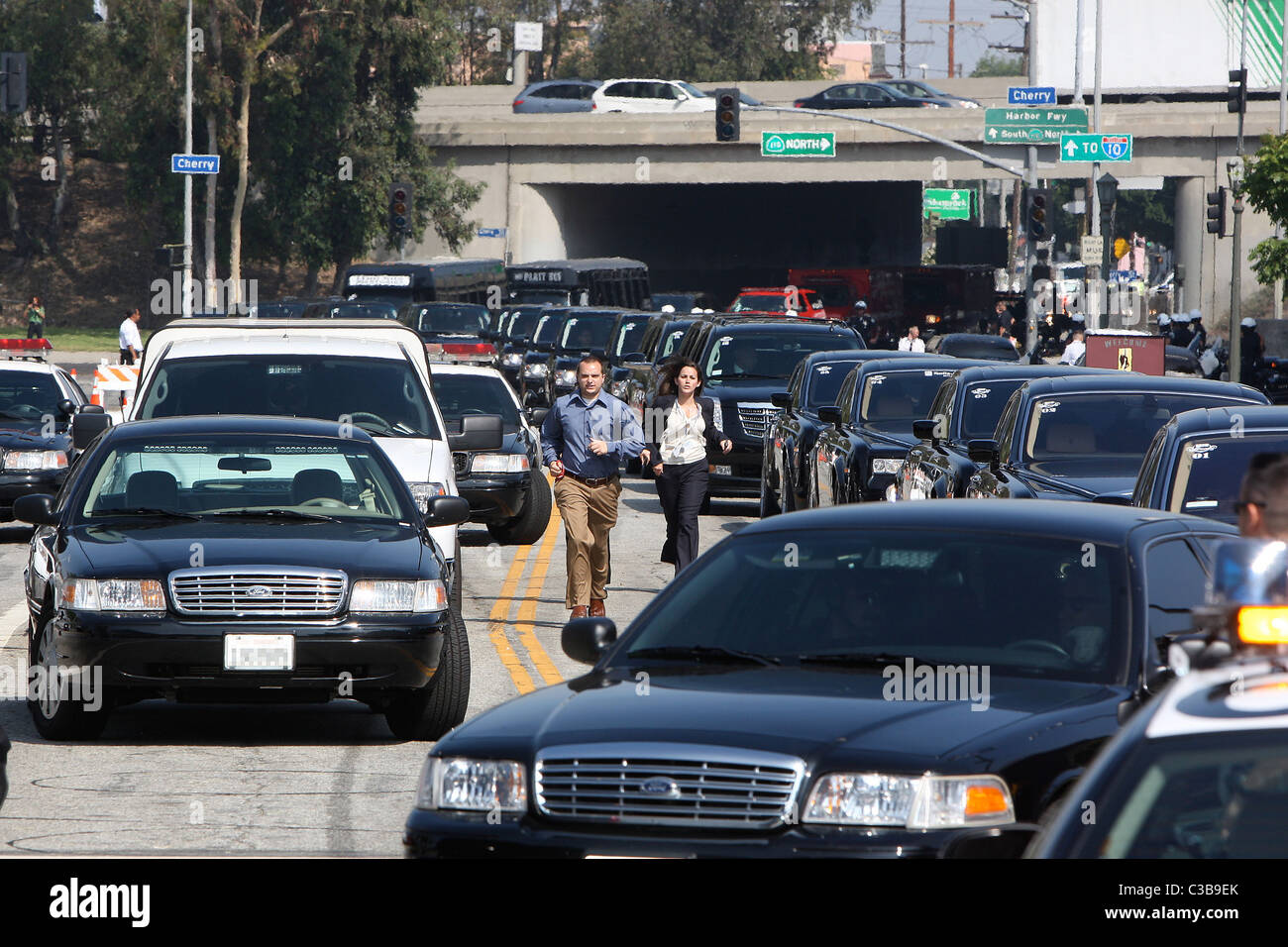 Family and friends arrive at the Staples Center The memorial service ...