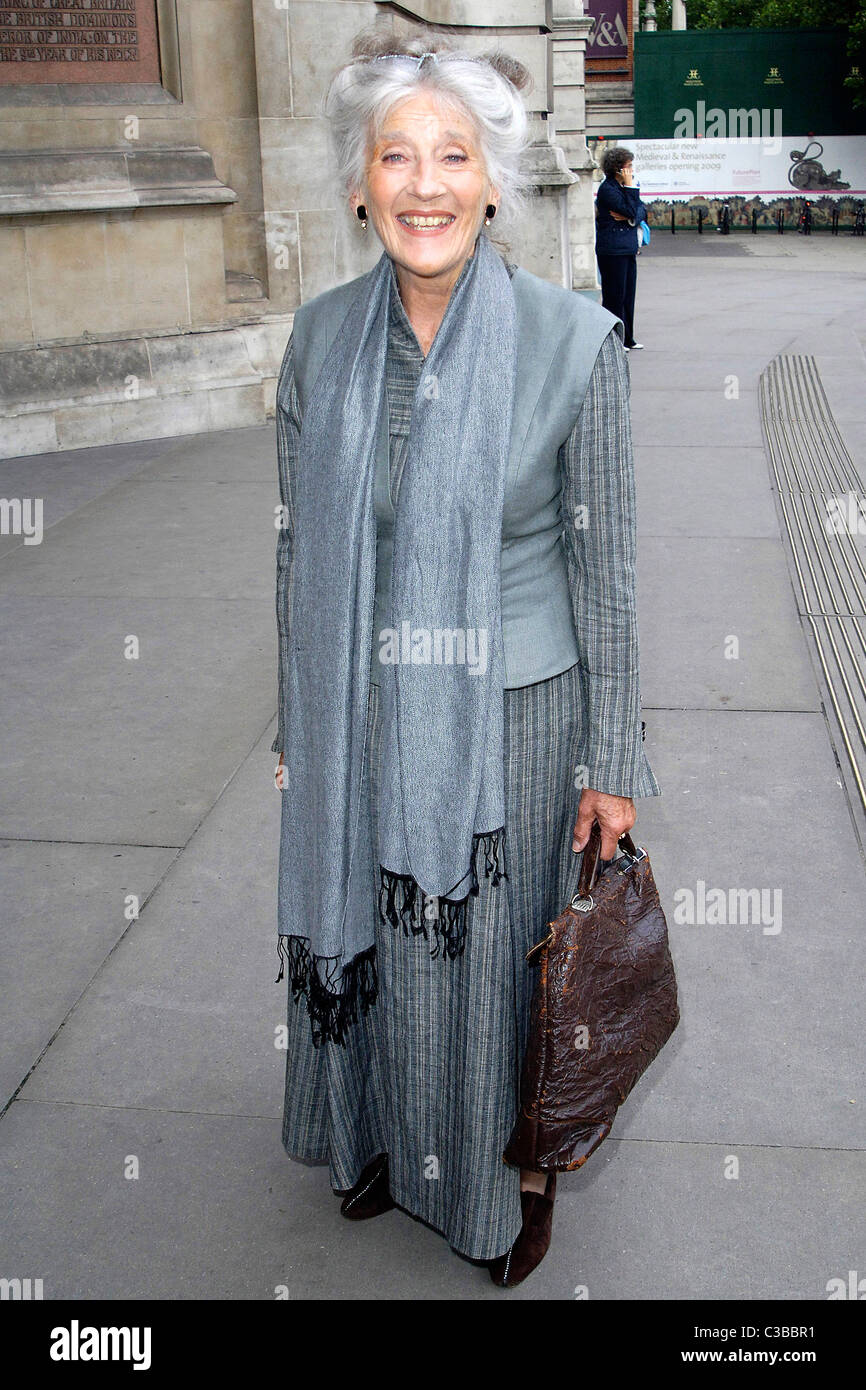 Phyllidia Law HarperCollins Summer Party at Victoria & Albert Museum ...