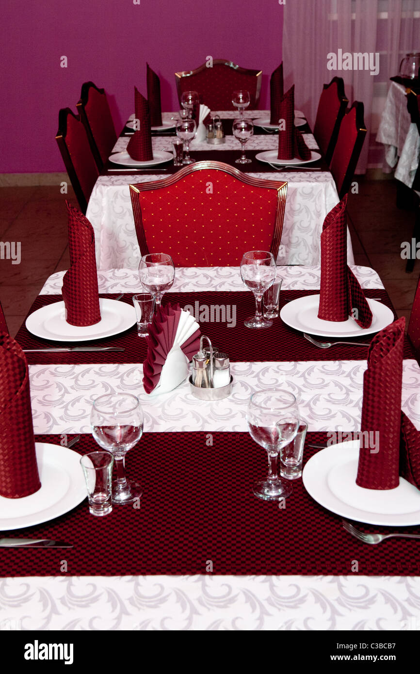 Interior restaurant wearing red hi-res stock photography and images - Alamy