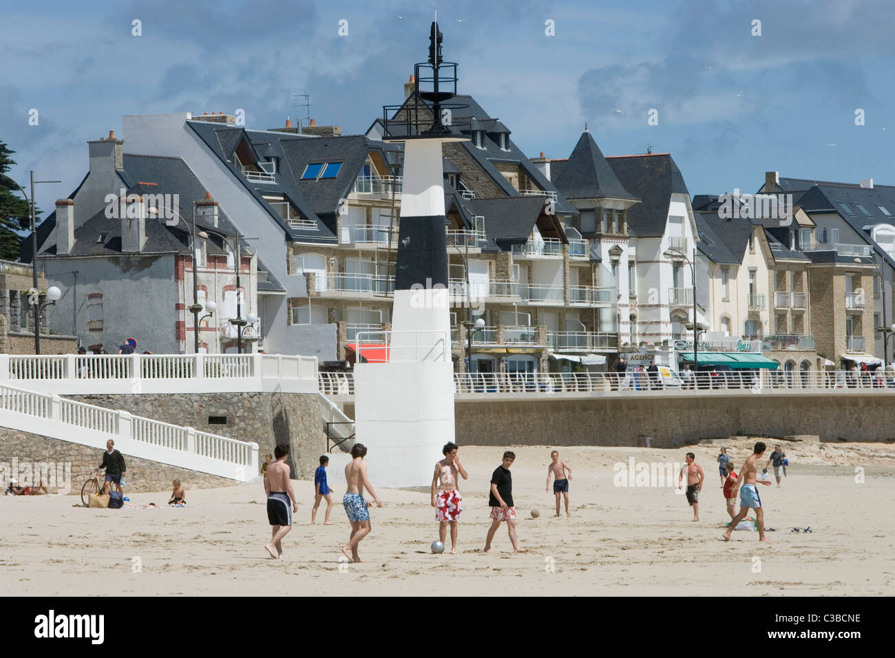France, Brittany, Morbihan, Quiberon, View of the beach promenade of ...