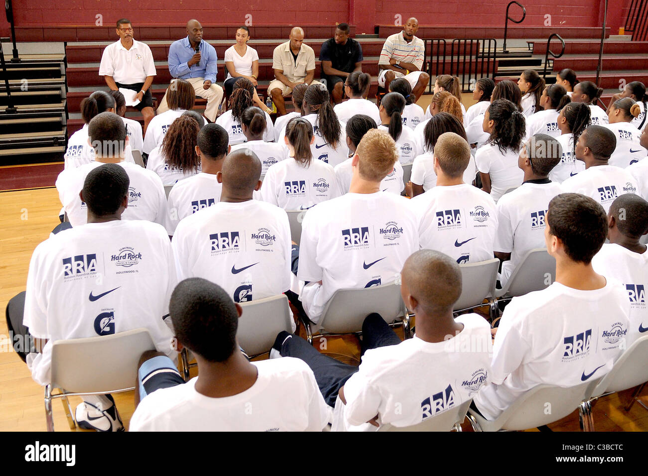 Wali Jones, Fred Brown, Jeannette RodrÝguez, Darryl Jones, Dwyane Wade ...