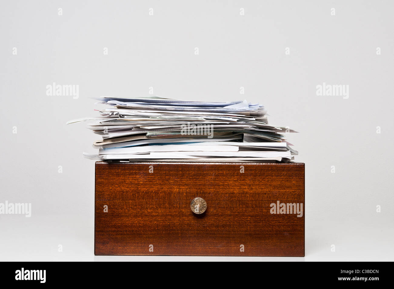 Drawer hi-res stock photography and images - Alamy