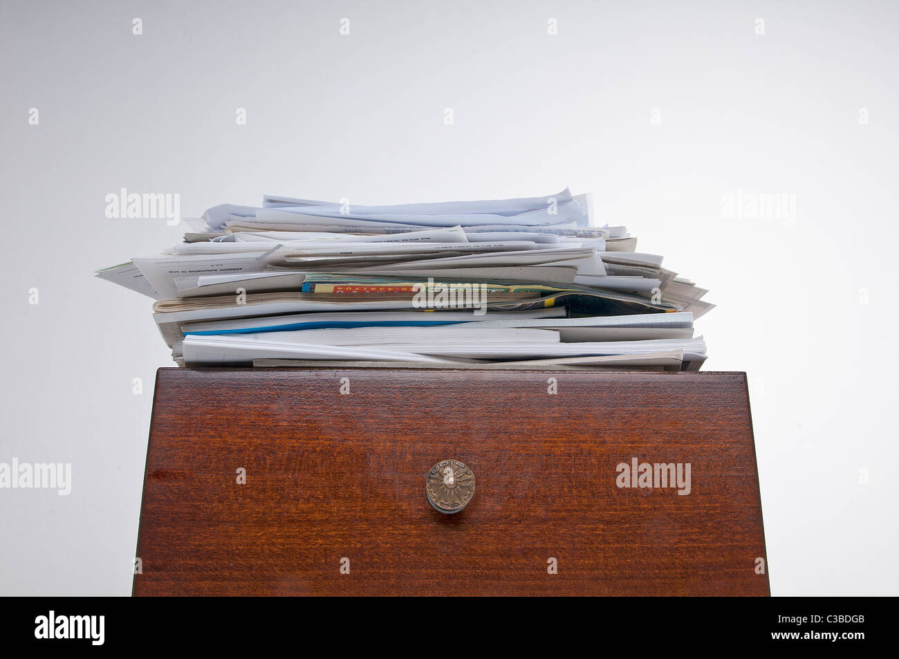 Open file drawer hi-res stock photography and images - Alamy