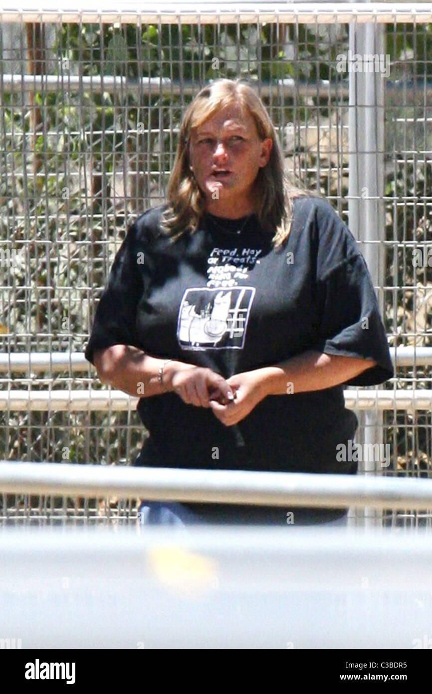 Debbie Rowe spends time with her horses at home, styling their hair ...