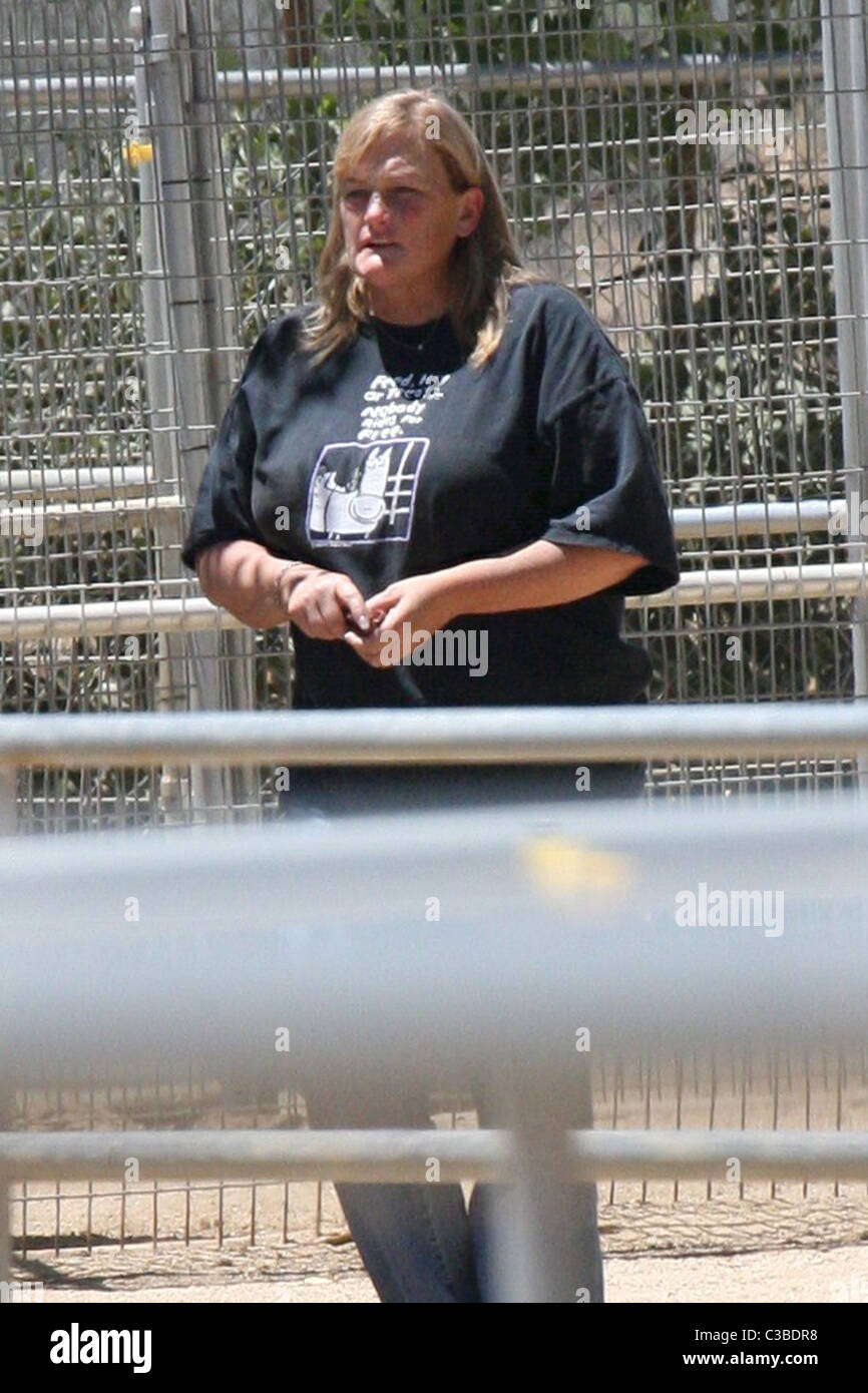 Debbie rowe hi-res stock photography and images - Alamy