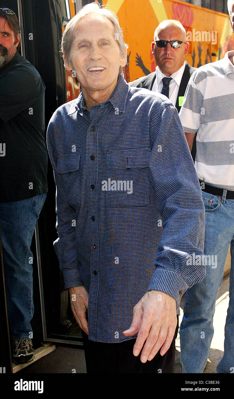 Levon Helm outside Ed Sullivan Theatre for the 'Late Show With David ...