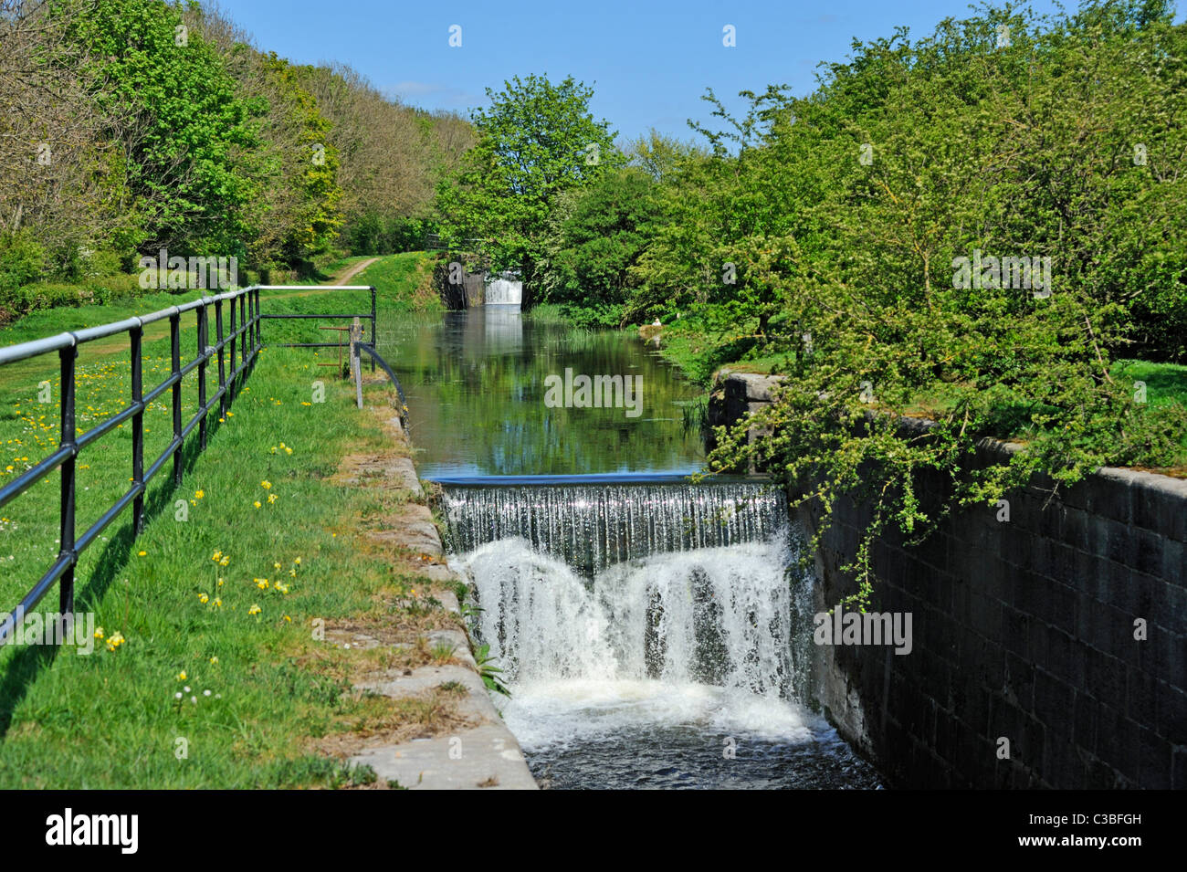 Lancaster canal navigation hi-res stock photography and images - Alamy
