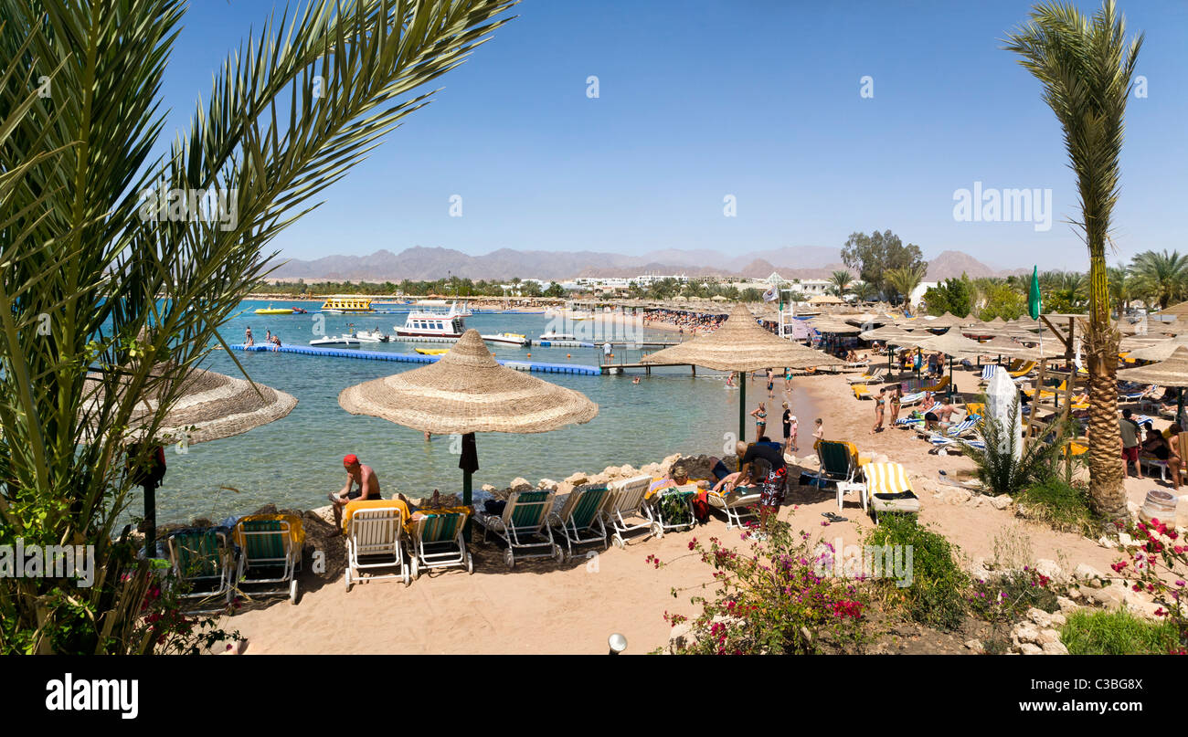 Naama Bay, Sharm El Sheik. Egypt WITH THE SINAI MOUNTAINS BEHIND Stock ...