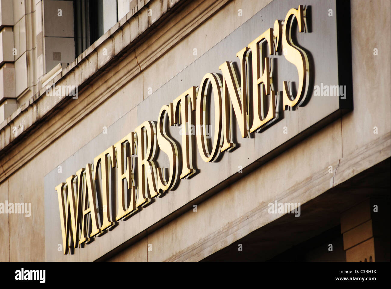 Exterior signage at a Waterstones book store Stock Photo - Alamy