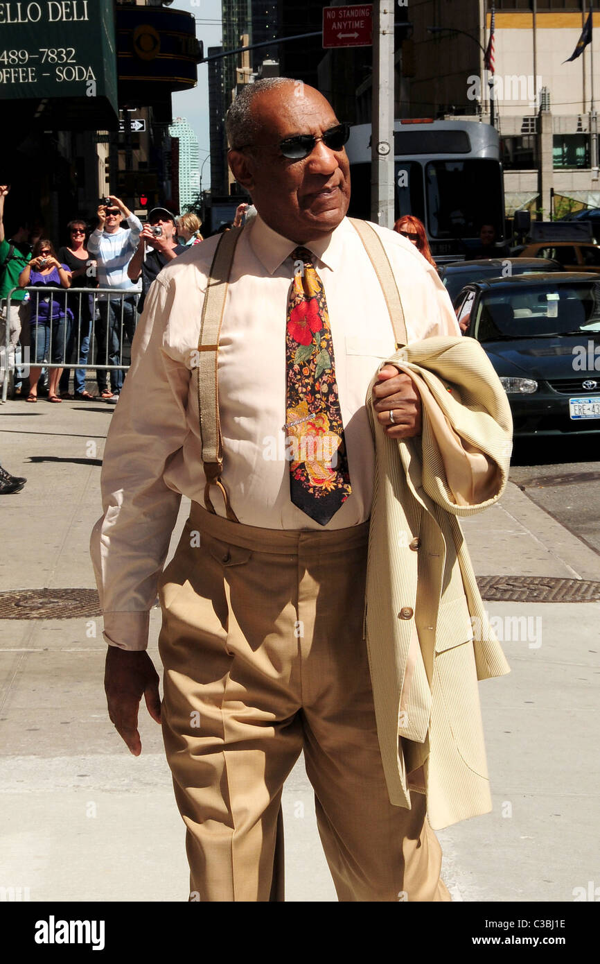 Bill Cosby outside the Ed Sullivan Theater for the 'Late Show With ...