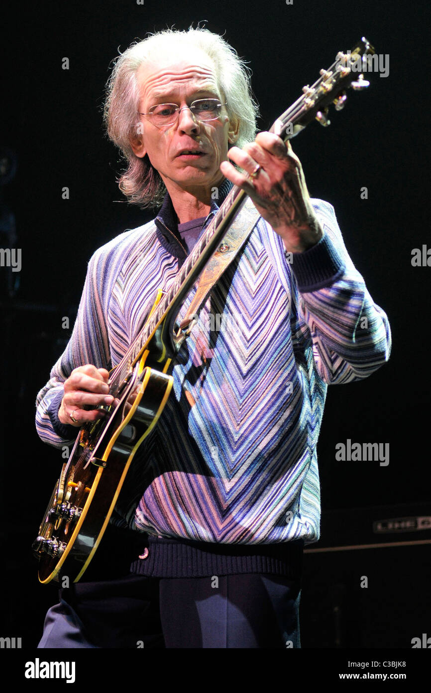 Steve Howe of the band Yes performs at Hard Rock Live within the ...