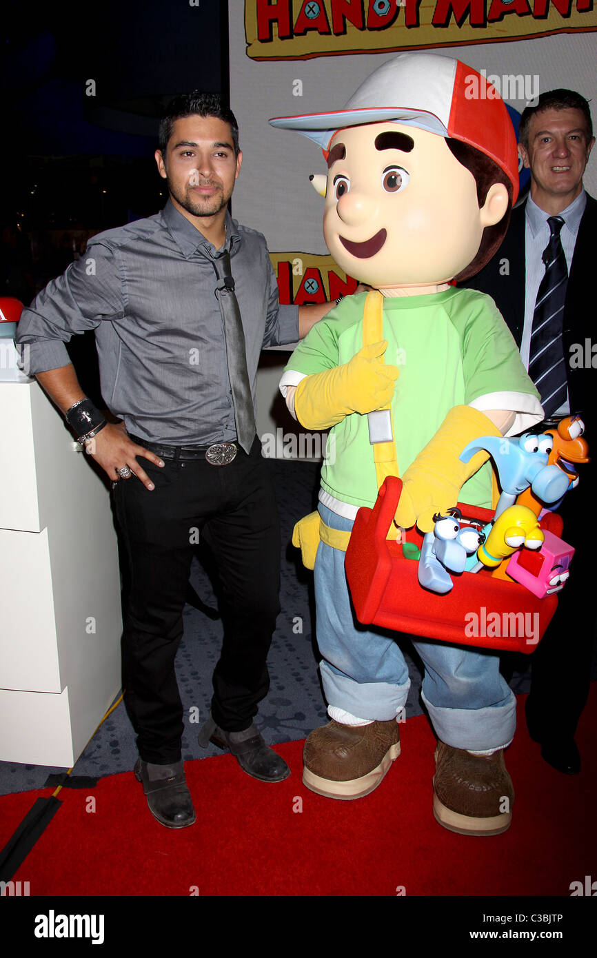 Handy Manny Actor 60 Photos - Moonagedaydream.film