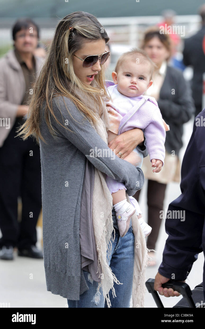 Alessandra Ambrosio arrives at LAX airport with daughter Anja Louise to ...