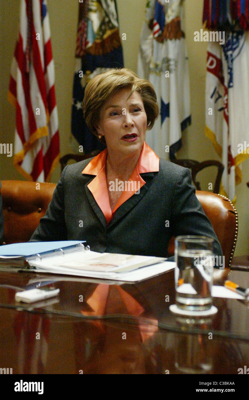 First Lady Laura Bush joins a video teleconference with Afghan women ...