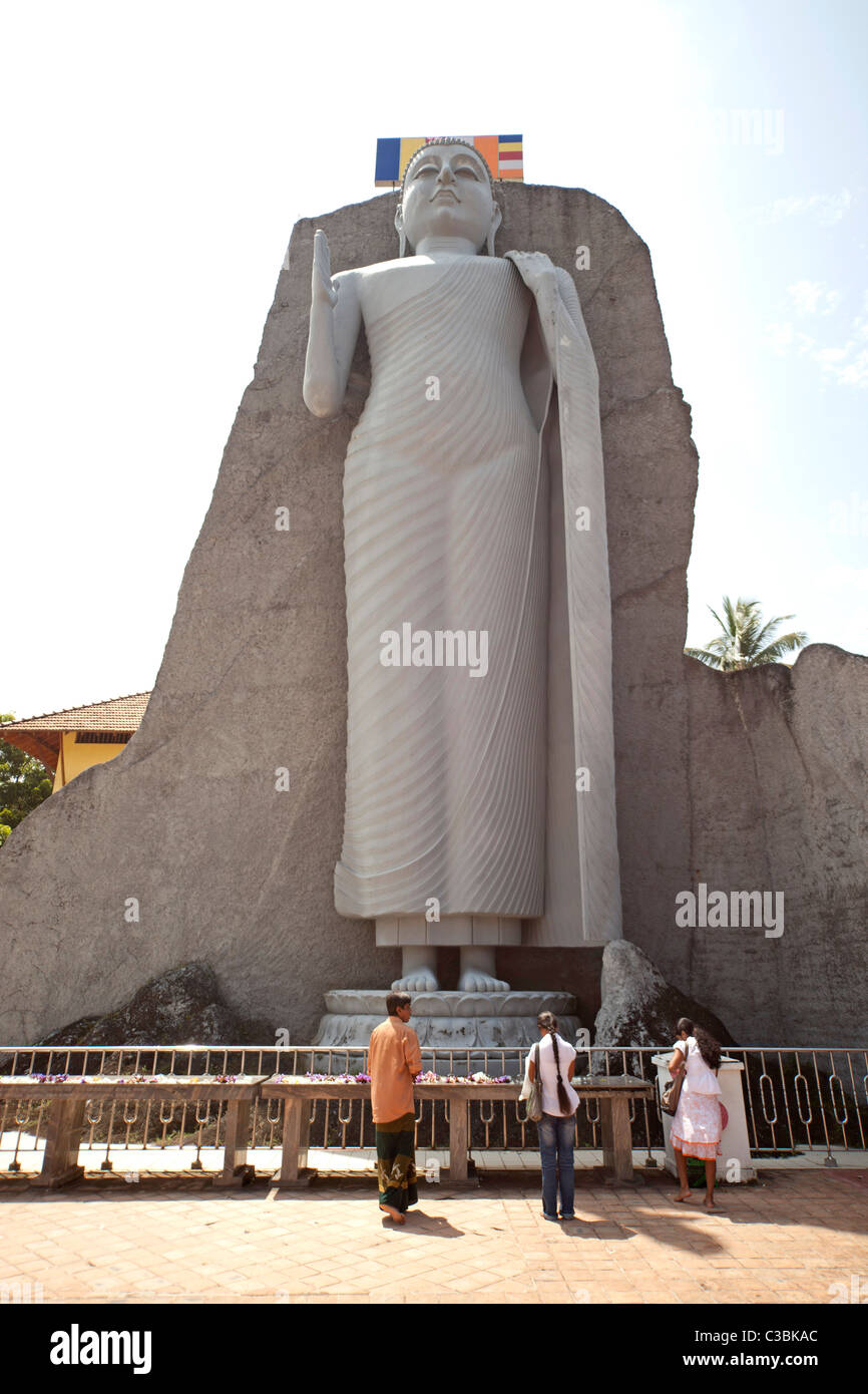 giant standing buddha at the Devinuwara Devalaya Temple in Dondra ...