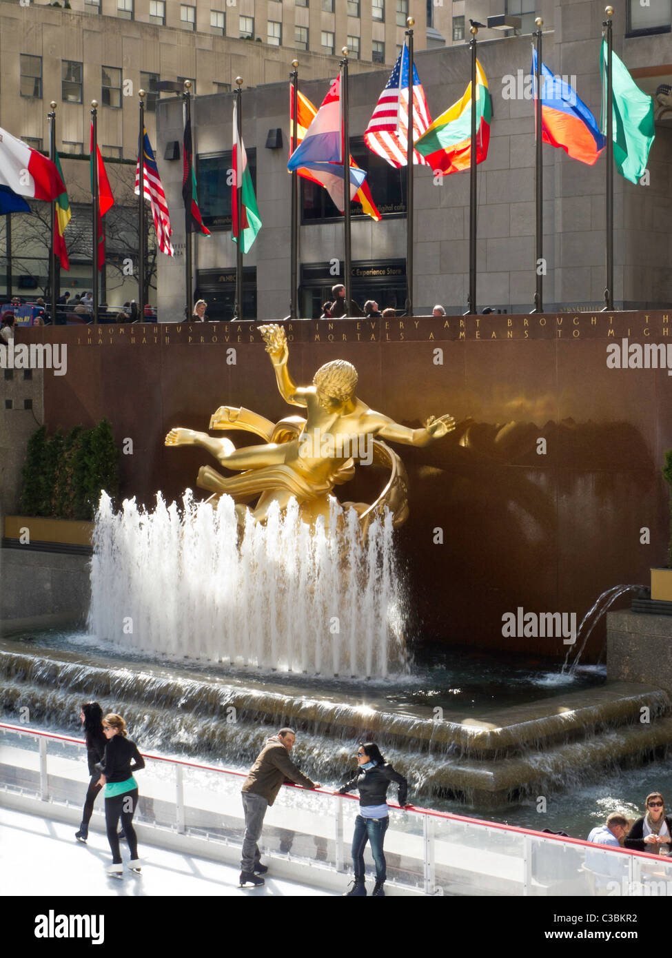 Prometheus in Rockefeller Center, NYC Stock Photo - Alamy