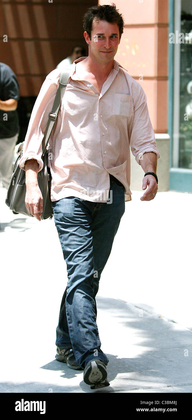 ER' co-star Noah Wyle out and about on Bedford Drive in Beverly Hills ...