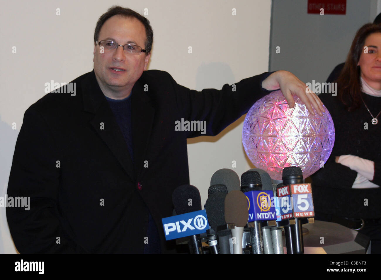 Jeff Straus 2009 Times Square New Years Eve Ball dress rehearsal at One ...