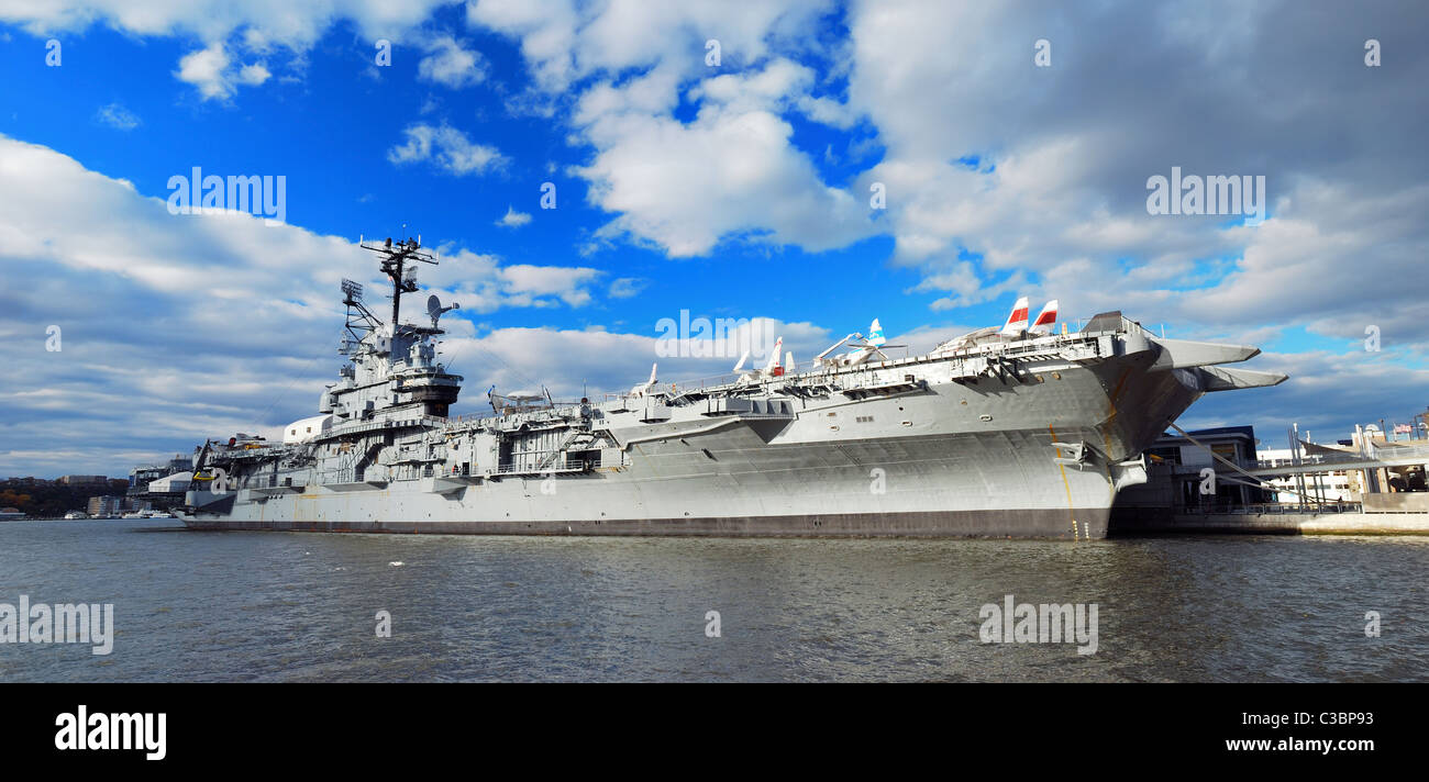 USS Intrepid air sea museum in Manhattan, New York City Stock Photo - Alamy