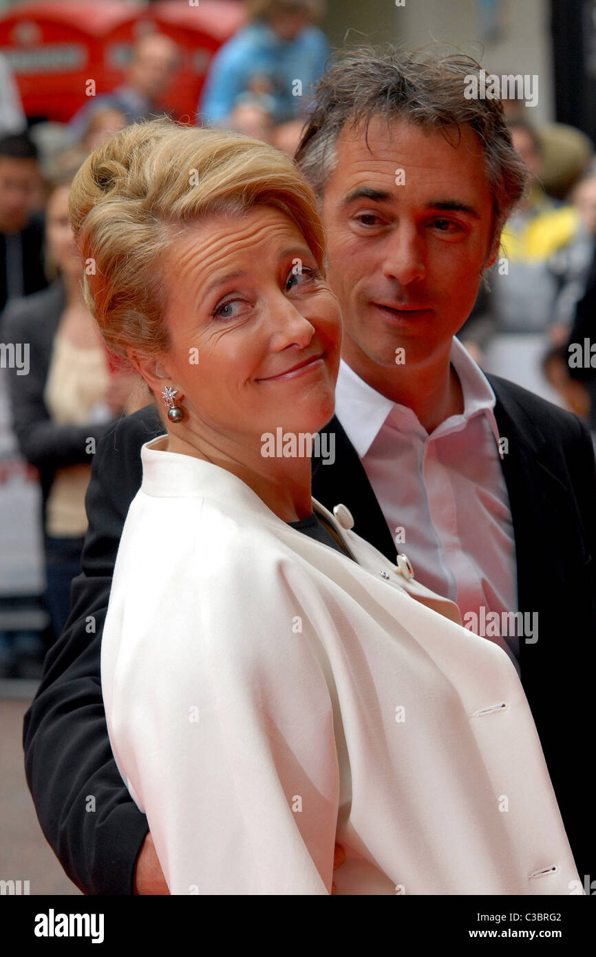 Emma thompson husband greg wise hi-res stock photography and images - Alamy