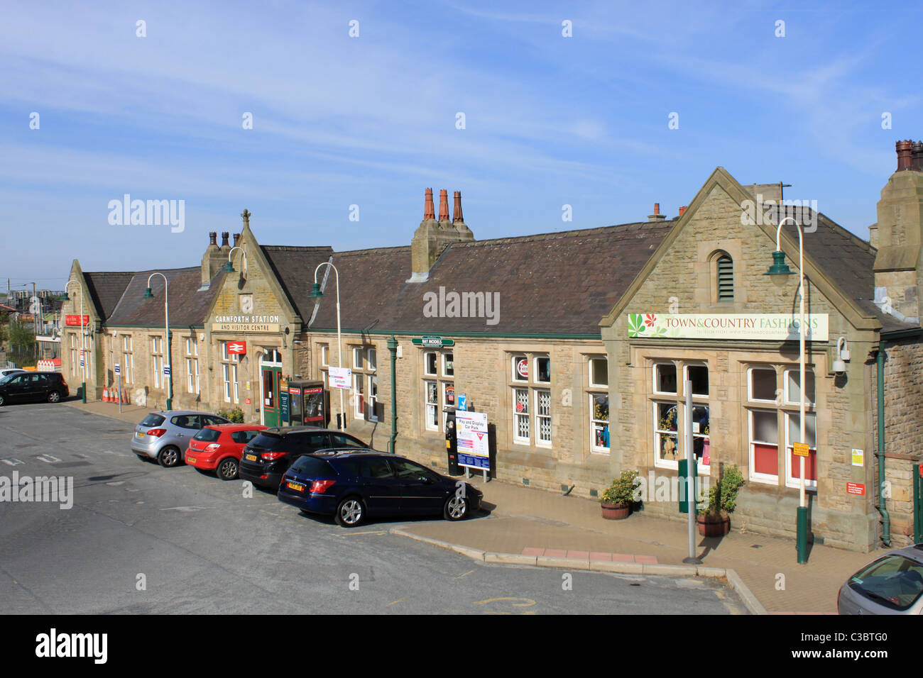 Carnforth station hi-res stock photography and images - Alamy