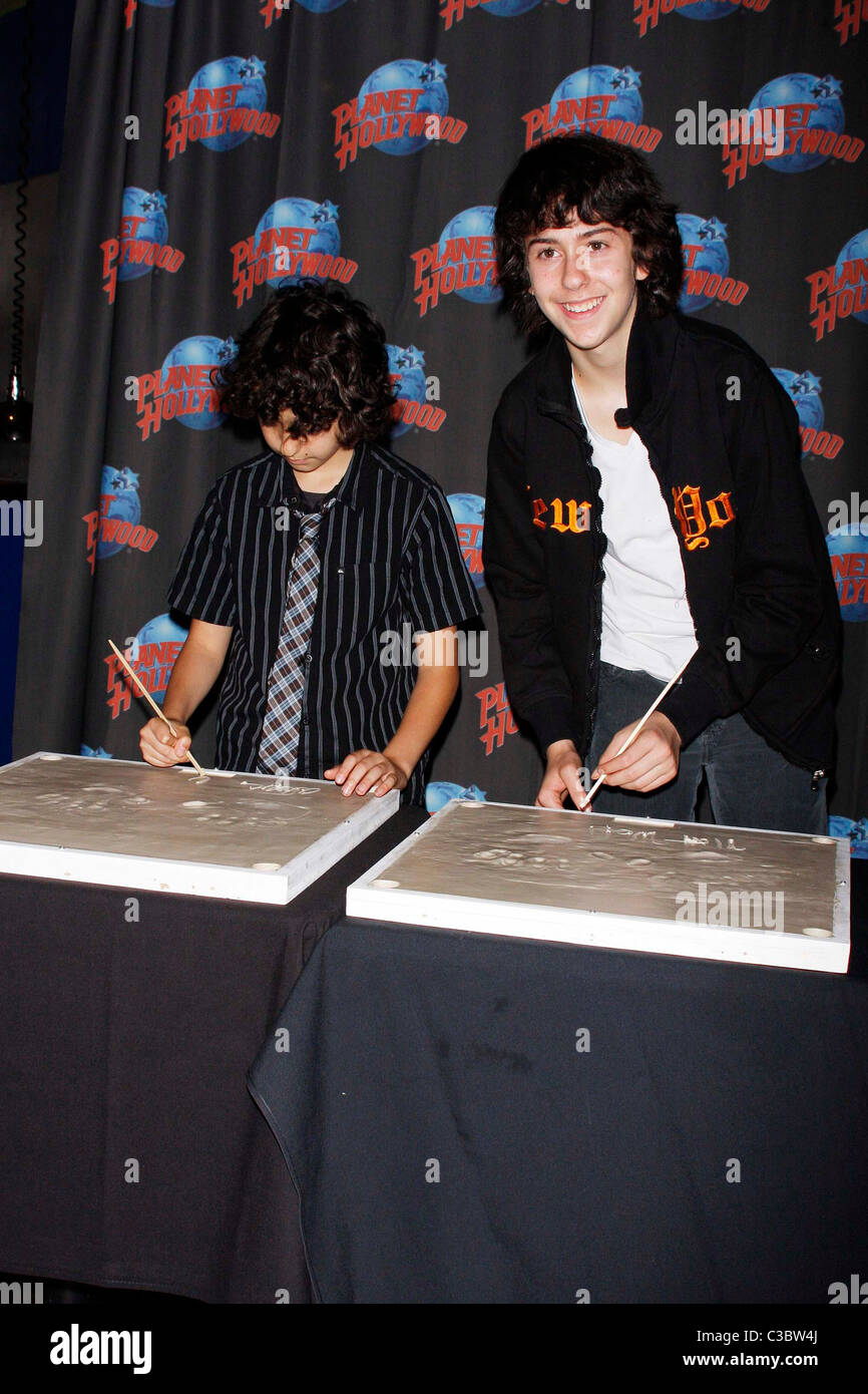 Alex Wolff and Nat Wolff of The Naked Brothers Band hand print ceremony ...