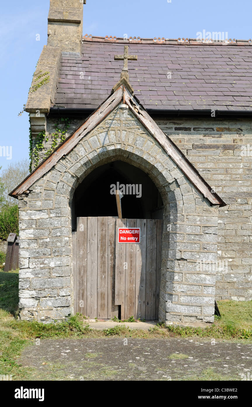 Danger No Entry Sign High Resolution Stock Photography and Images - Alamy