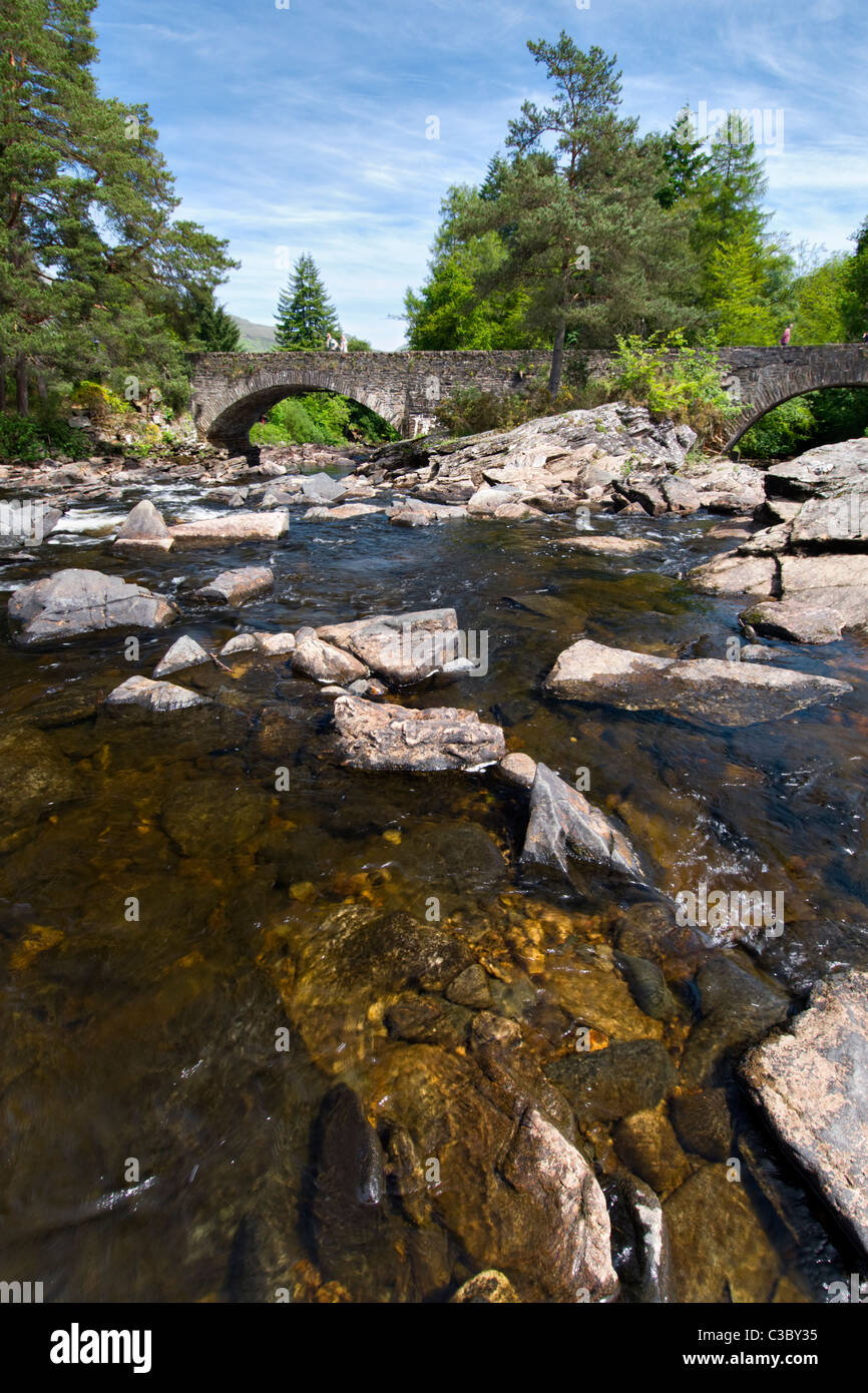 Falls of Dochart and river Dochart bridge at Killin, Trossachs ...