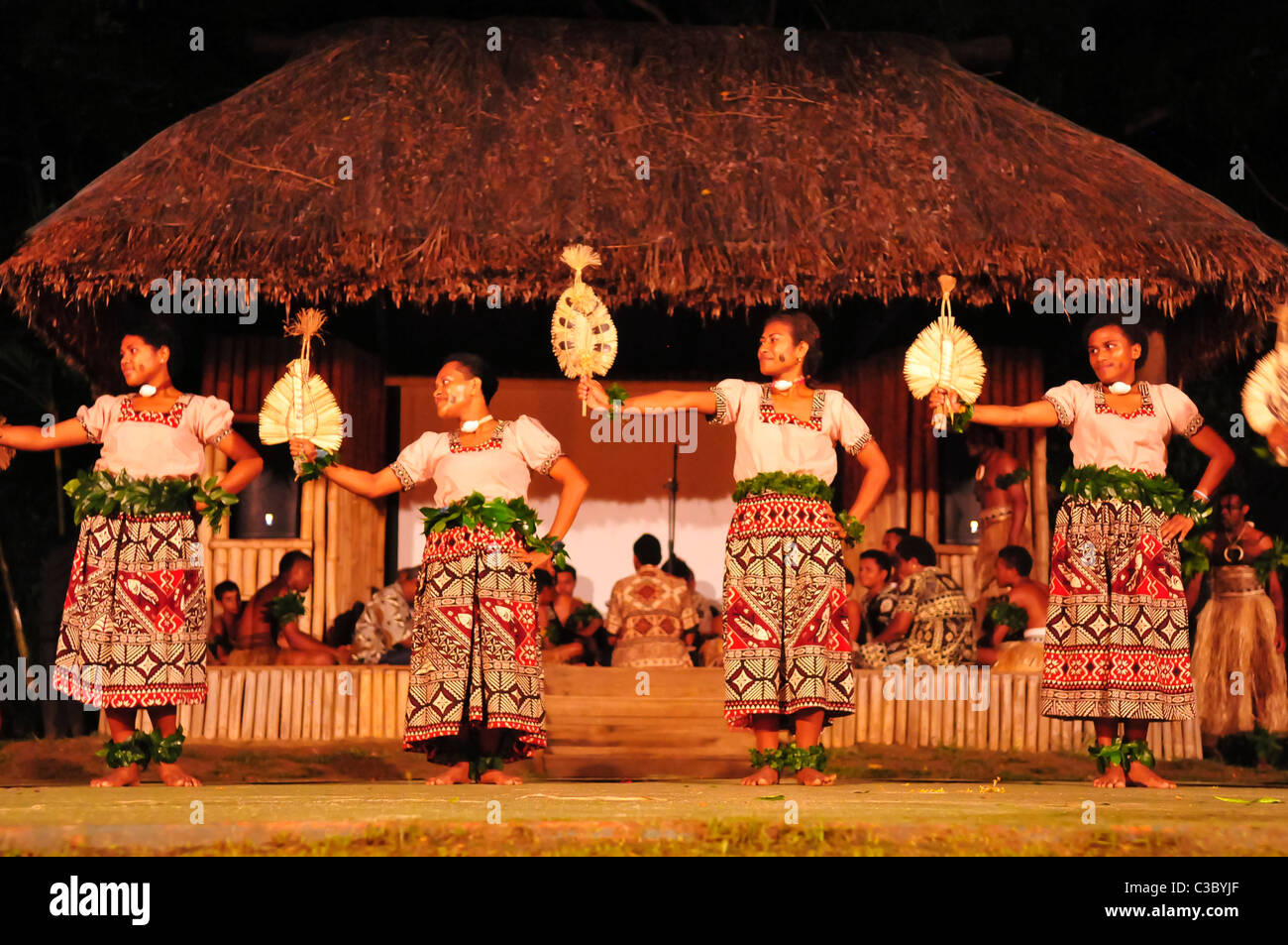 Fijian dance performance at Shangri-La Fijian Resort, Viti Levu Island ...