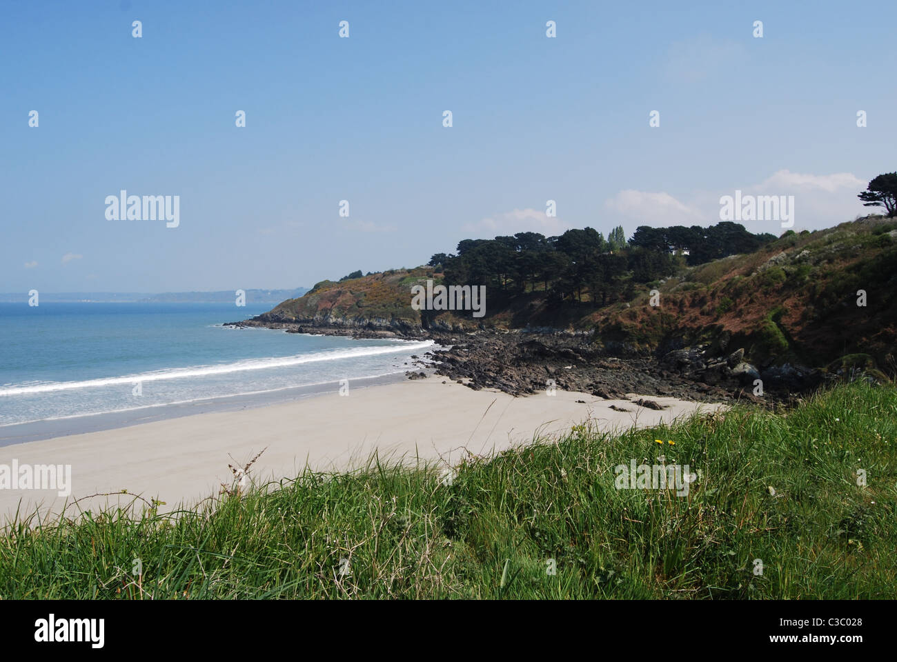 Empty beach seen from the cliff top in Brittany, France Stock Photo - Alamy