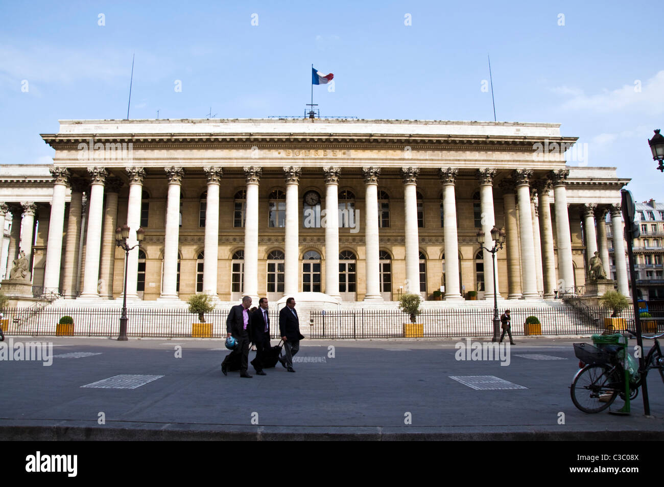 Bourse paris hi-res stock photography and images - Alamy