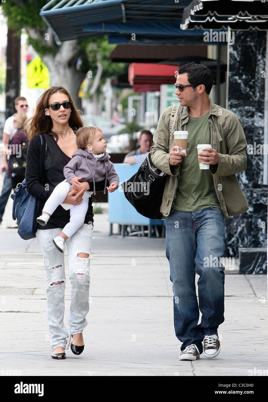 Jessica Alba, Cash Warren and their daughter, Honor Marie Warren stop ...
