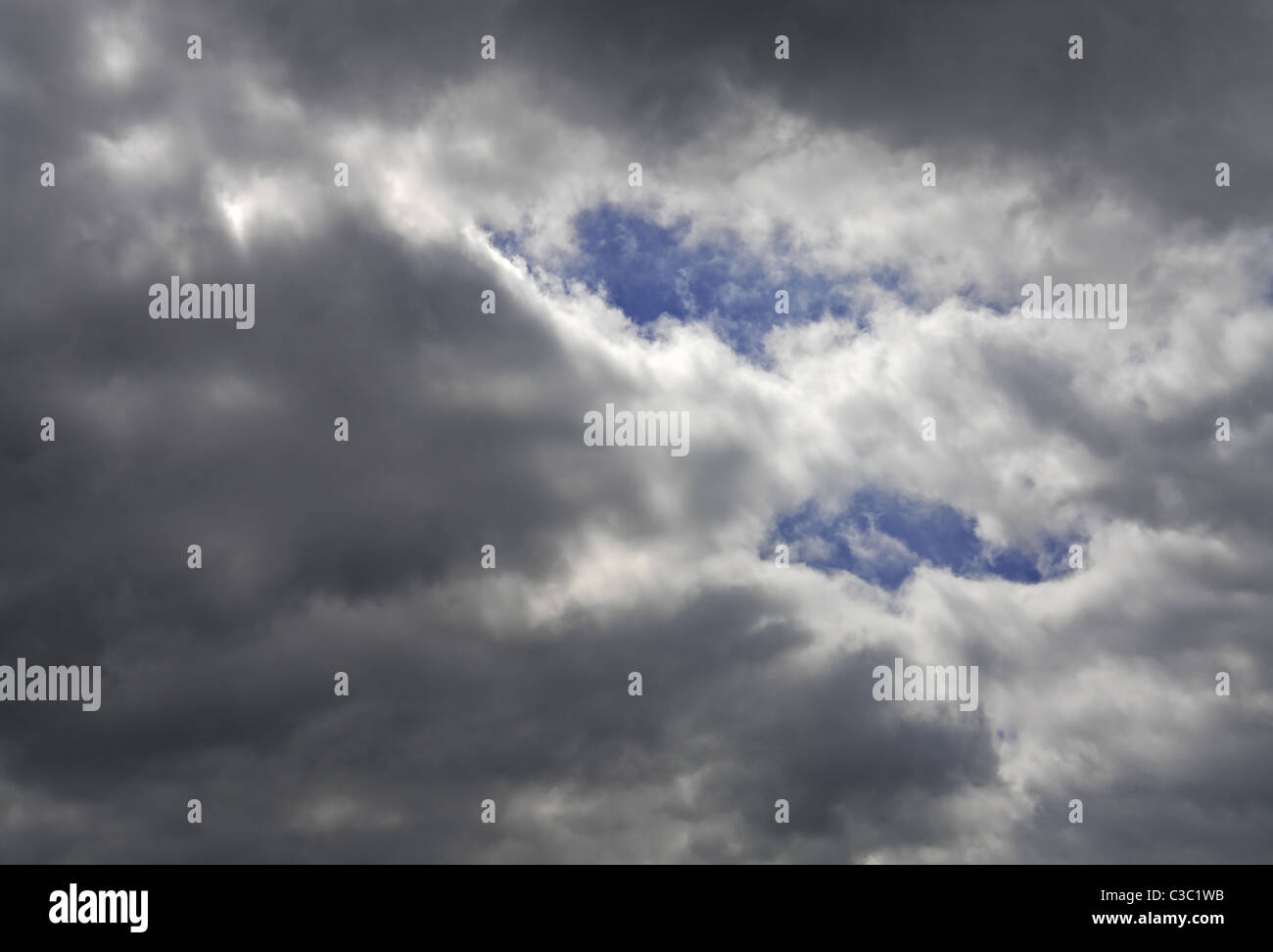 thunderclouds before rain Stock Photo - Alamy