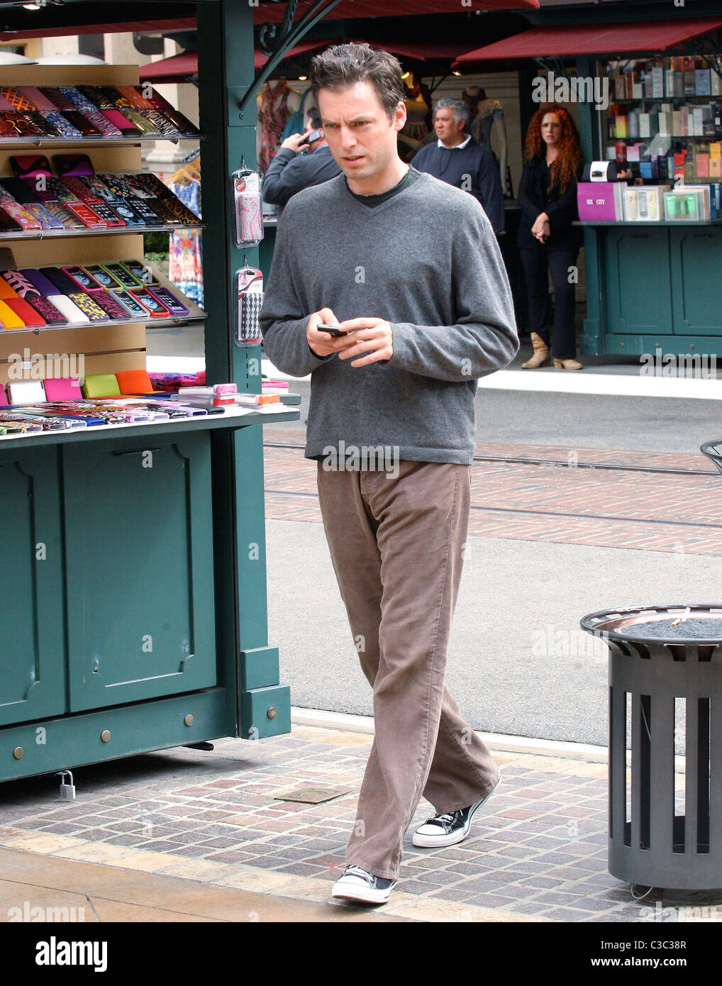 Weeds' star Justin Kirk shopping in Hollywood with a companion Los ...