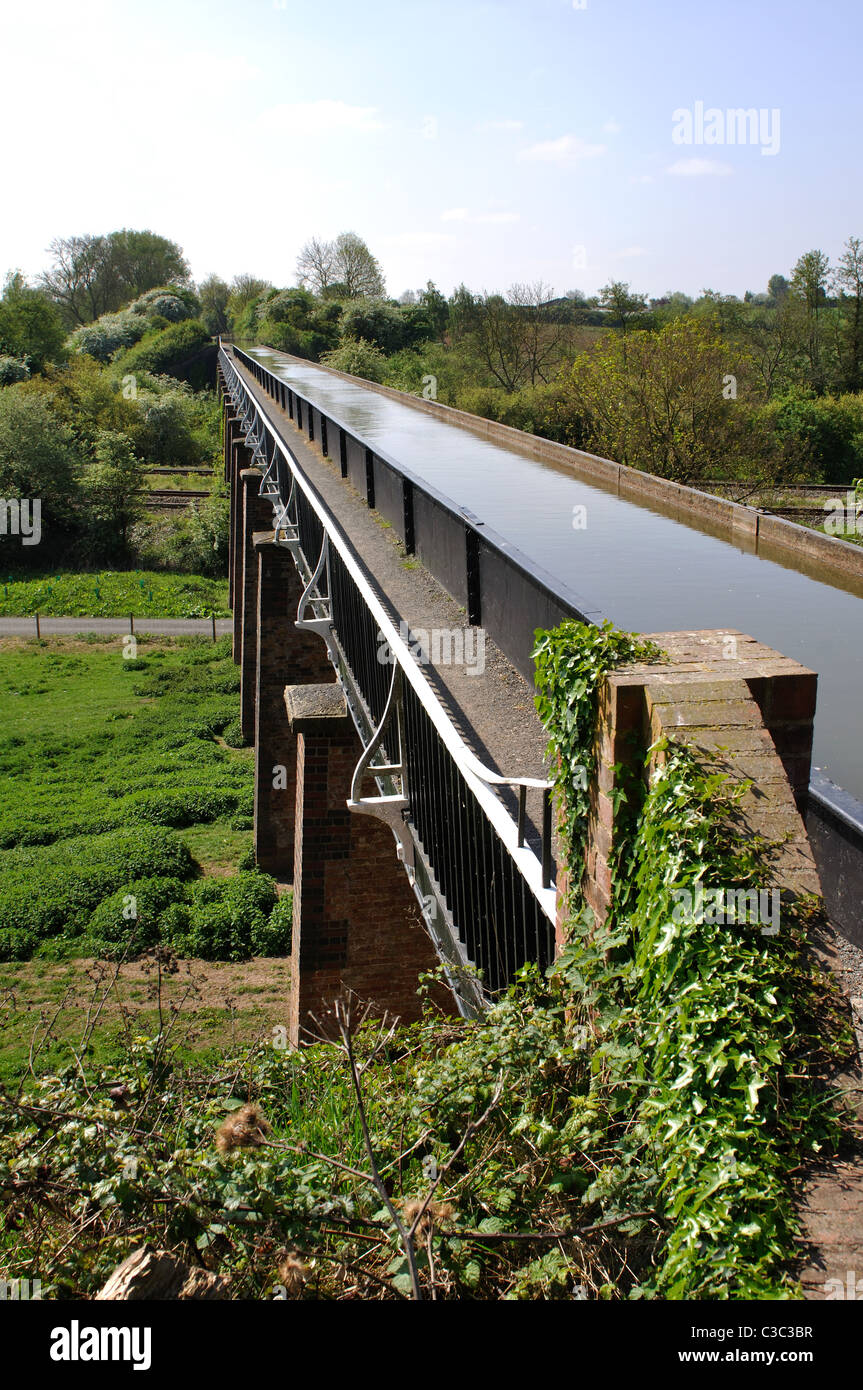 Edstone Aqueduct on the Stratford Canal, Warwickshire, England, UK ...