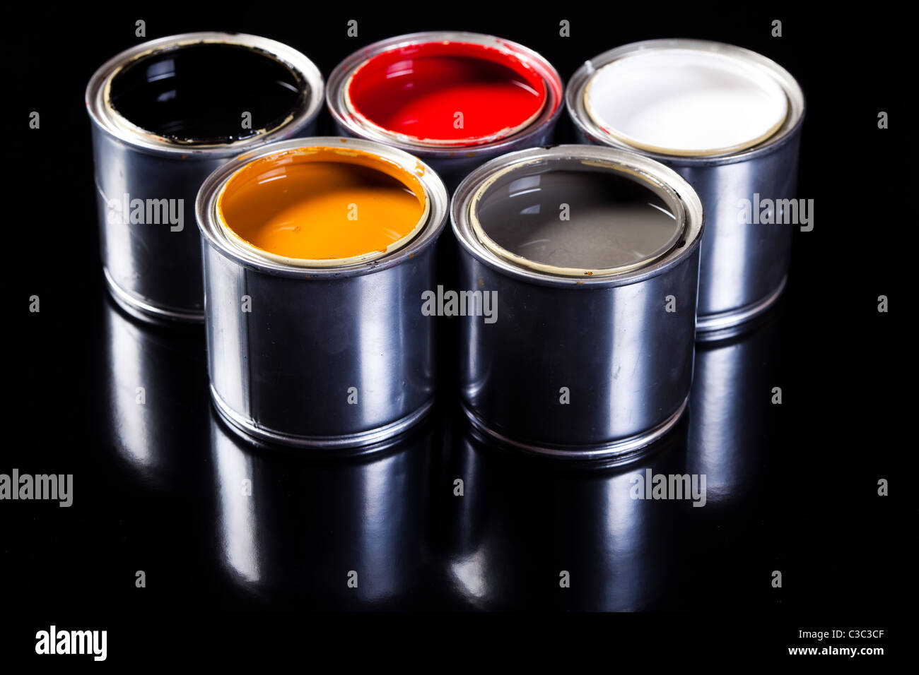 cans of paint Stock Photo - Alamy