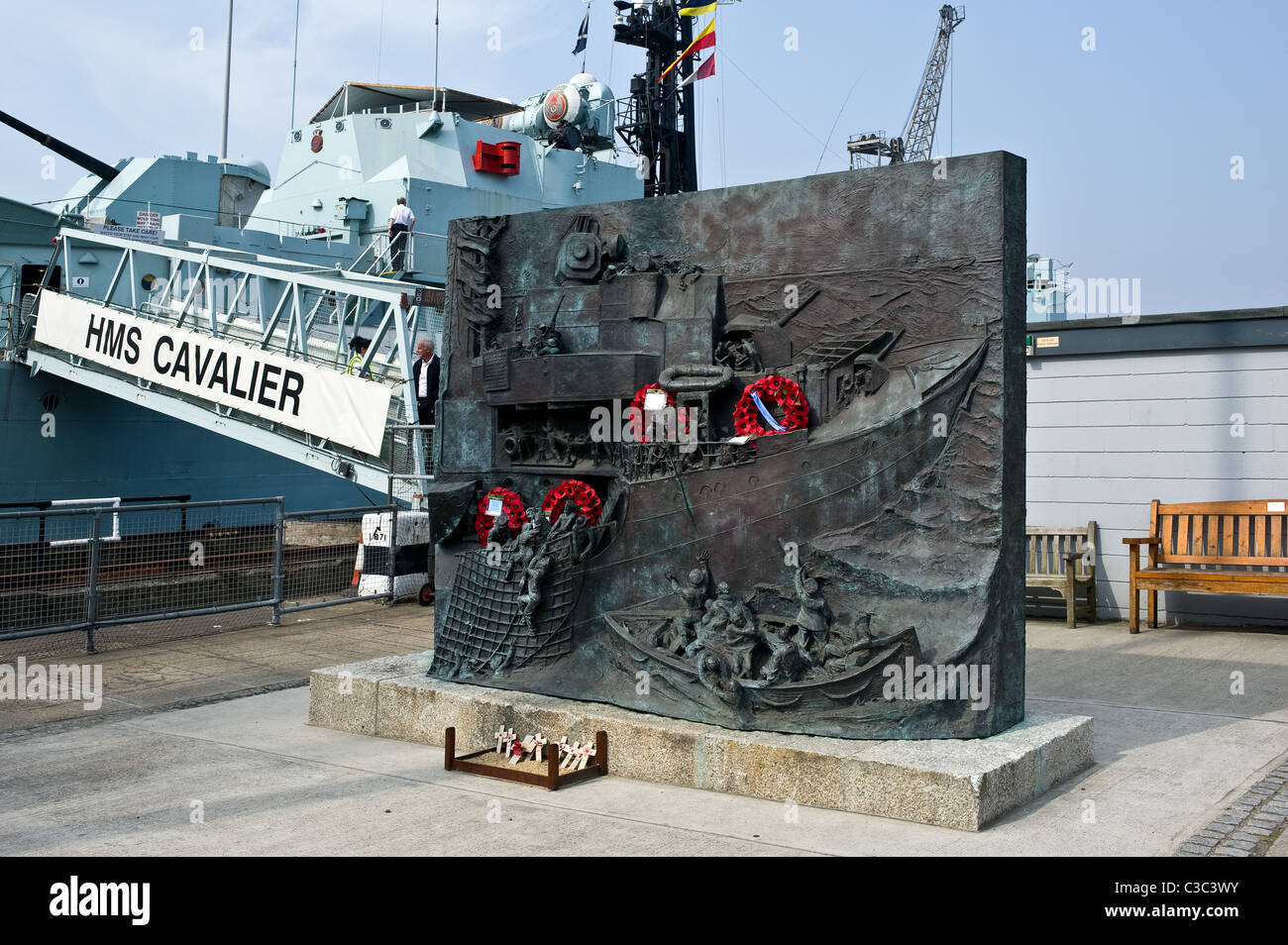 The Destroyer Memorial at the Chatham Historic Dockyard Stock Photo - Alamy