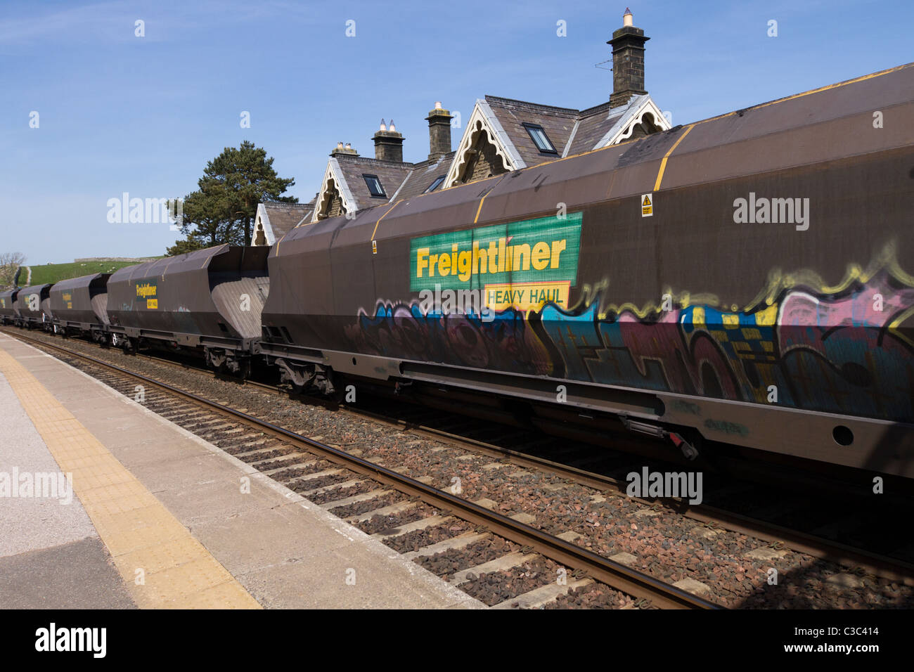 Freight wagon british railways railway hi-res stock photography and ...