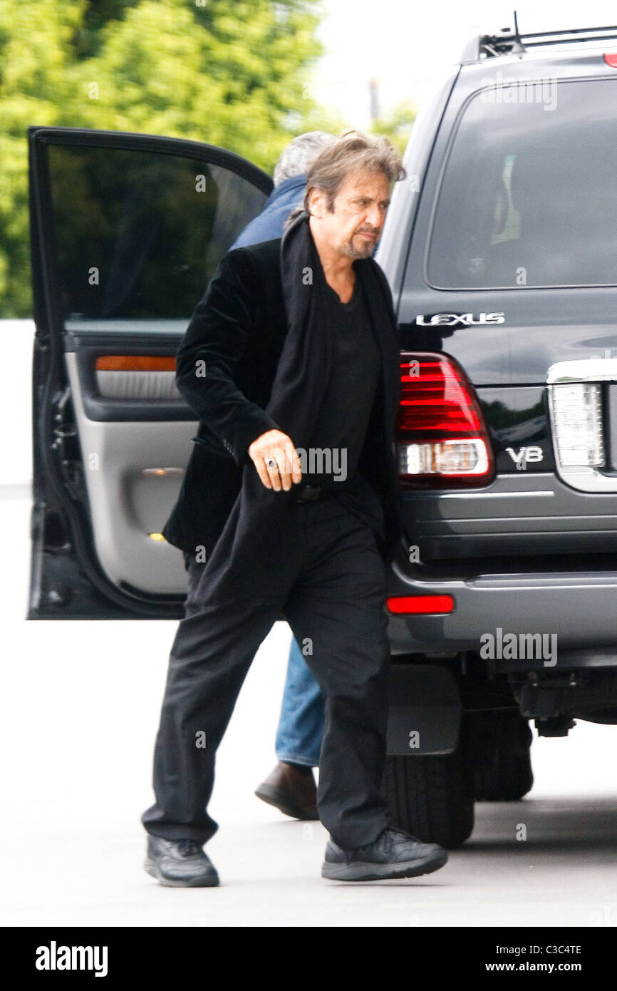 Al Pacino steps out of his car in Beverly Hills, wearing an all black ...