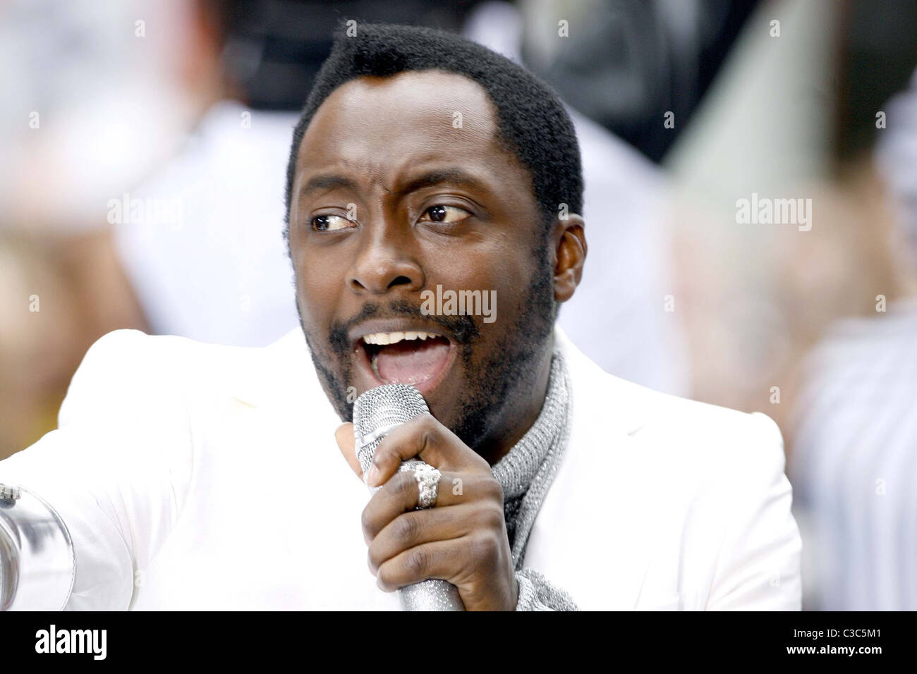 will.i.am Black Eyed Peas performing live on the Today Show's Concert ...