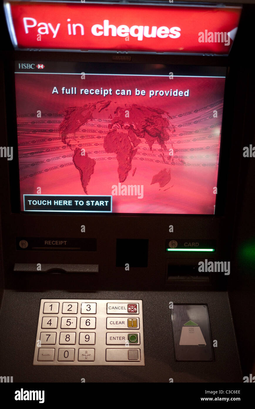 Hsbc atm hi-res stock photography and images - Alamy