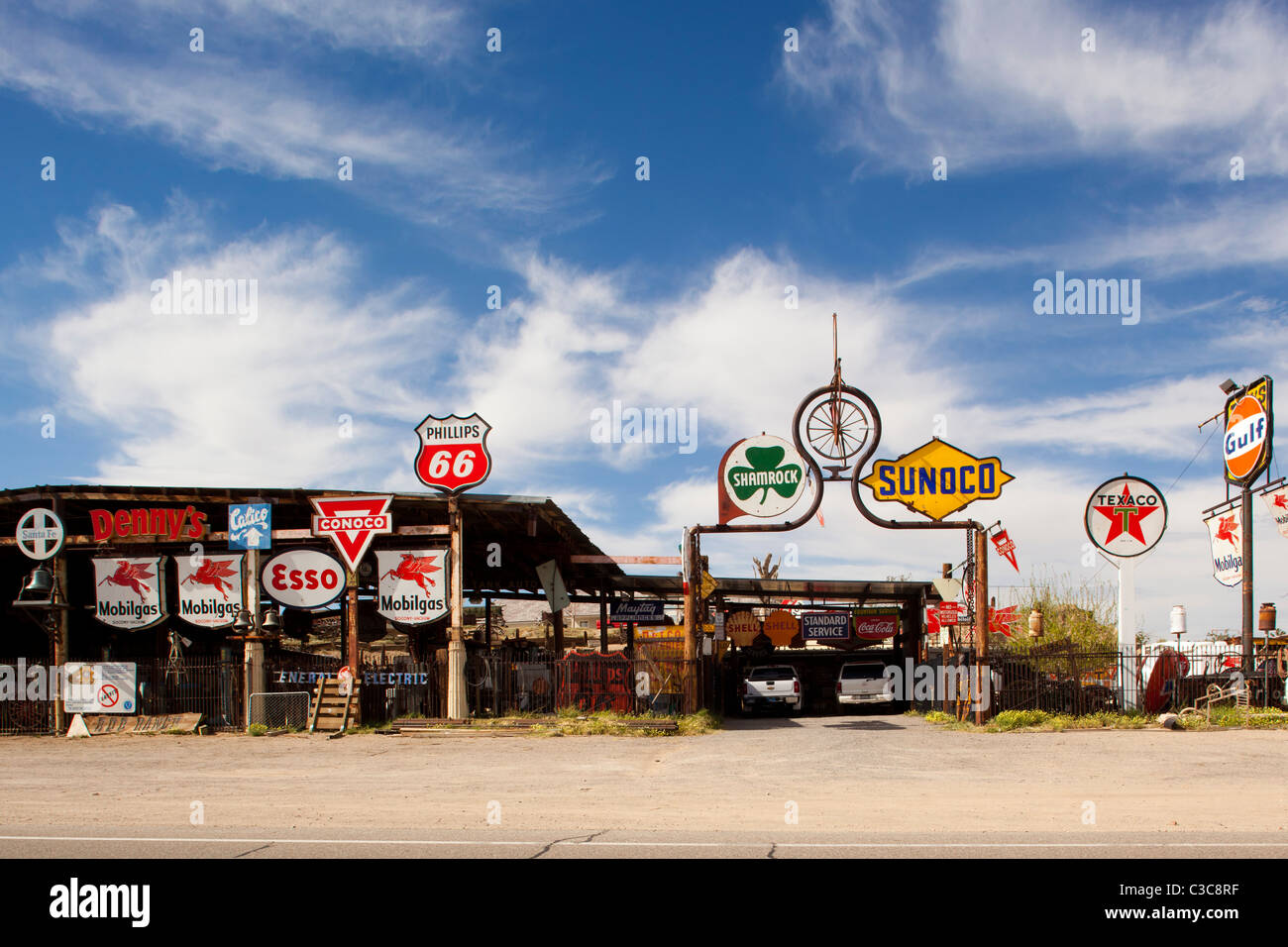 Tom's Welding and Machine Shop, Barstow, California, United States of ...
