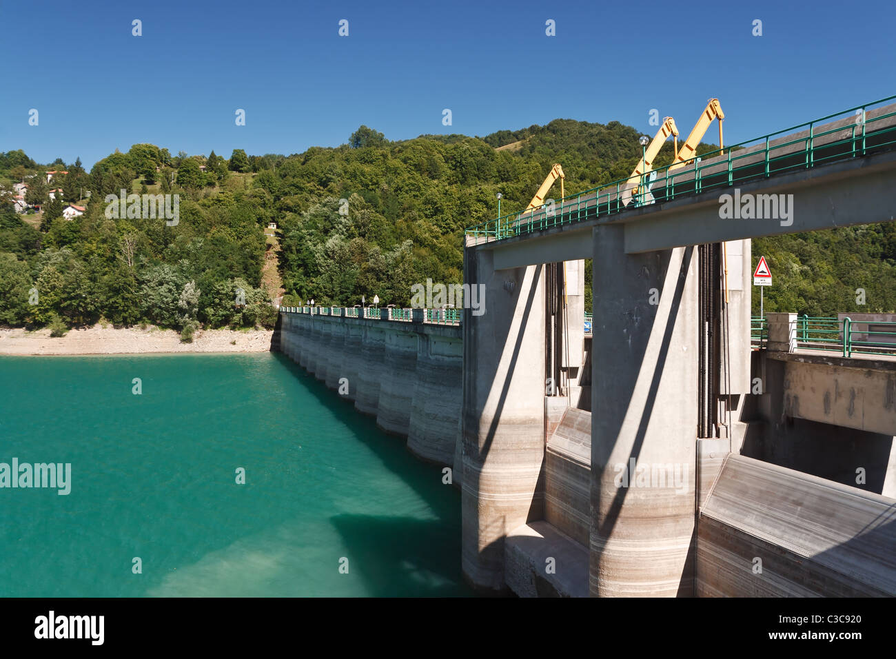 Bulkhead hi-res stock photography and images - Alamy